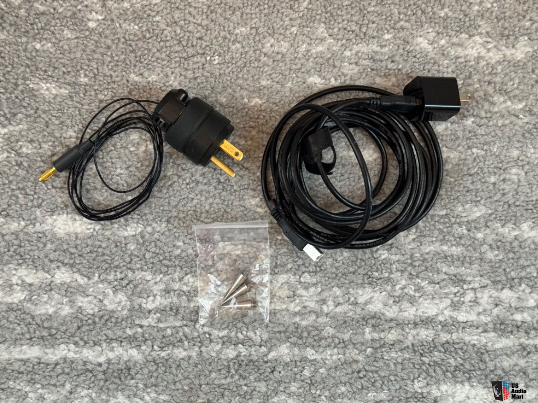 Synergistic Research Atmosphere Low Frequency Signal Generator w/ Green ...