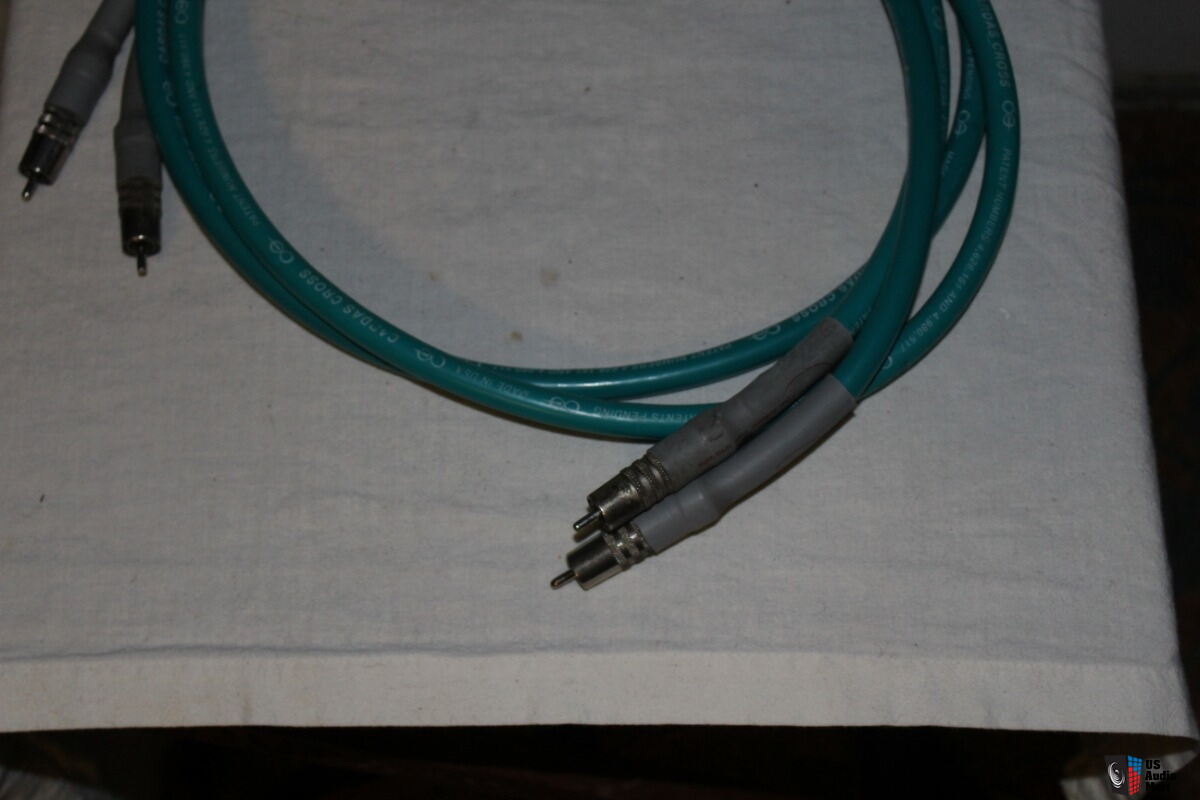 Cardas Cross RCA Interconnect Cables 1.5 meters For Sale - Canuck Audio ...