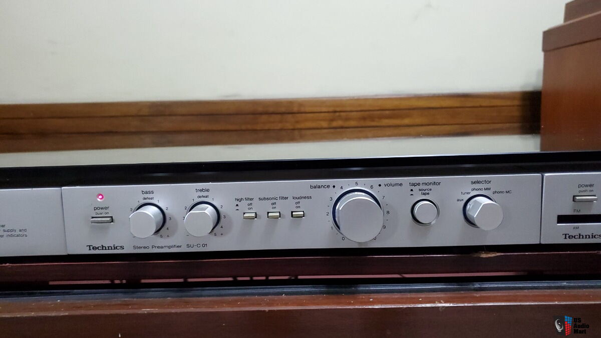Technics Component System Pre-amp Su-C01, Power Se-C01, Tuner St-C01 ...