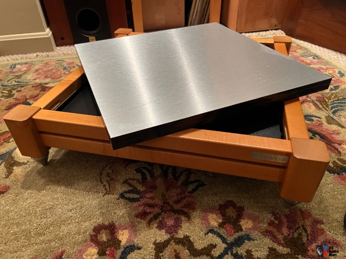 Zoethecus 19" square maple amp stand with z-slab and feet For Sale - US ...