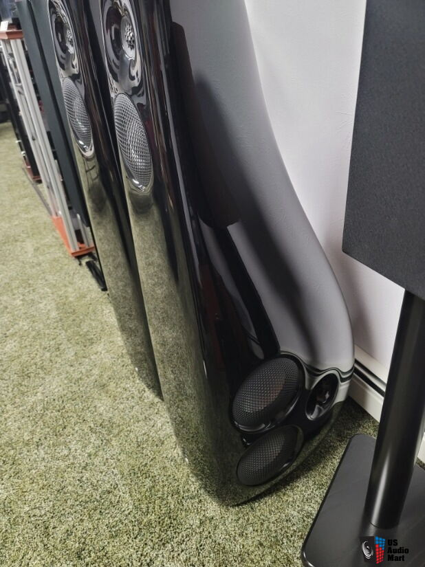 Vivid Audio Kaya 90 Black Photo #4846006 - US Audio Mart
