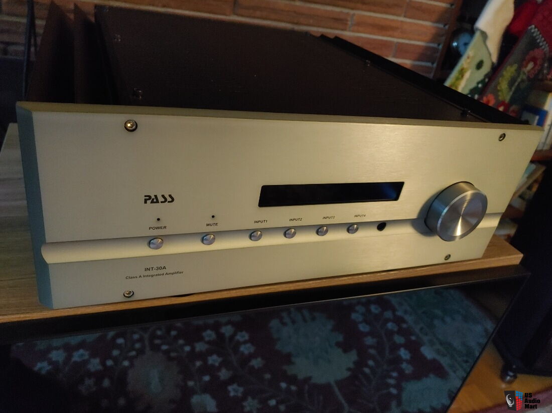 Pass Labs INT-30A Integrated Amplifier in Original Box Complete Photo ...