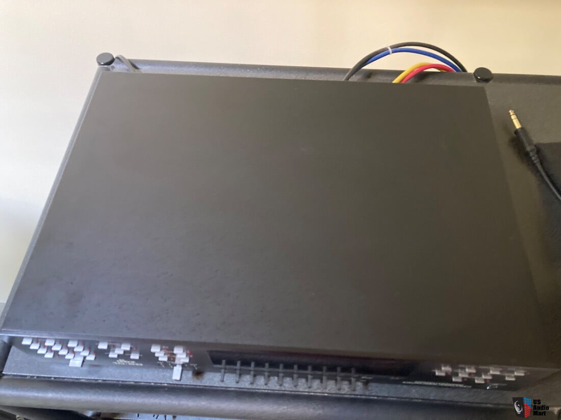 dbx 10/20 Computer Equalizer Analyzer, MINT - Reduced Photo #4858625 ...