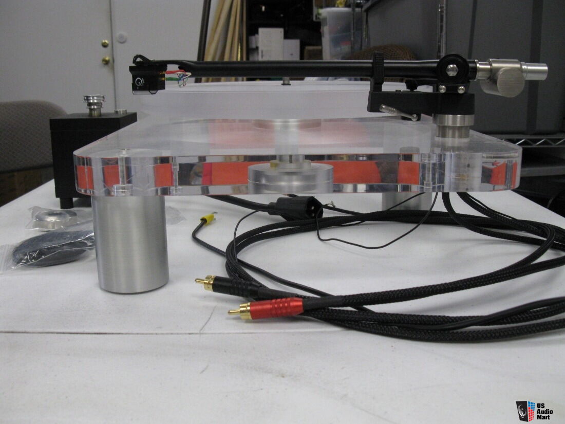 Basis 1400 Turntable with Rega Basis arm Photo #4860132 - US Audio Mart
