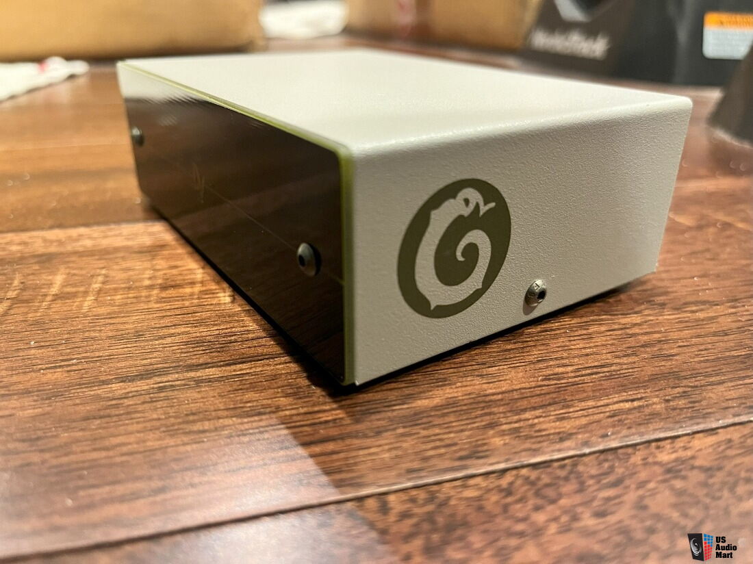 Dynavector P-75 Phono Preamp Photo #4861558 - UK Audio Mart