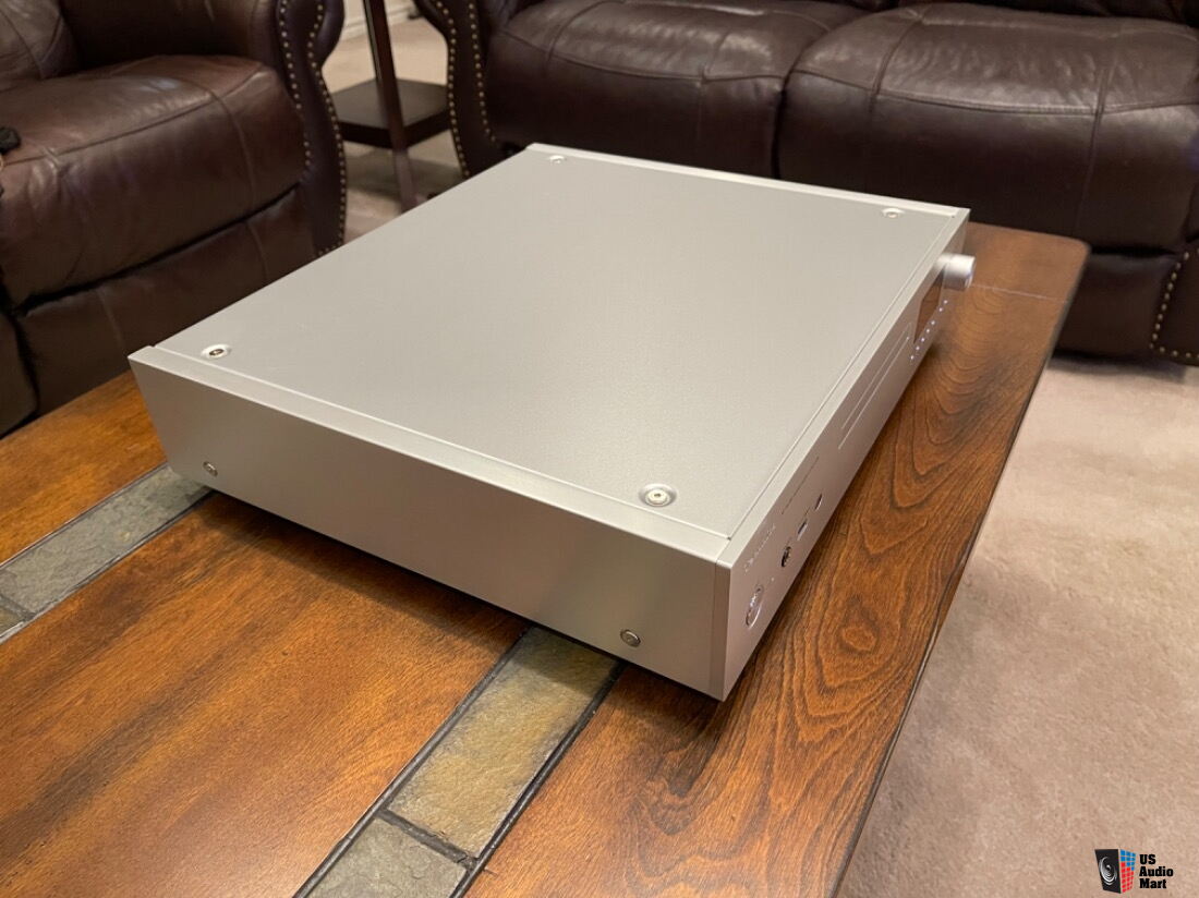 Technics SLG-700 SACD/Streamer Photo #4880537 - US Audio Mart