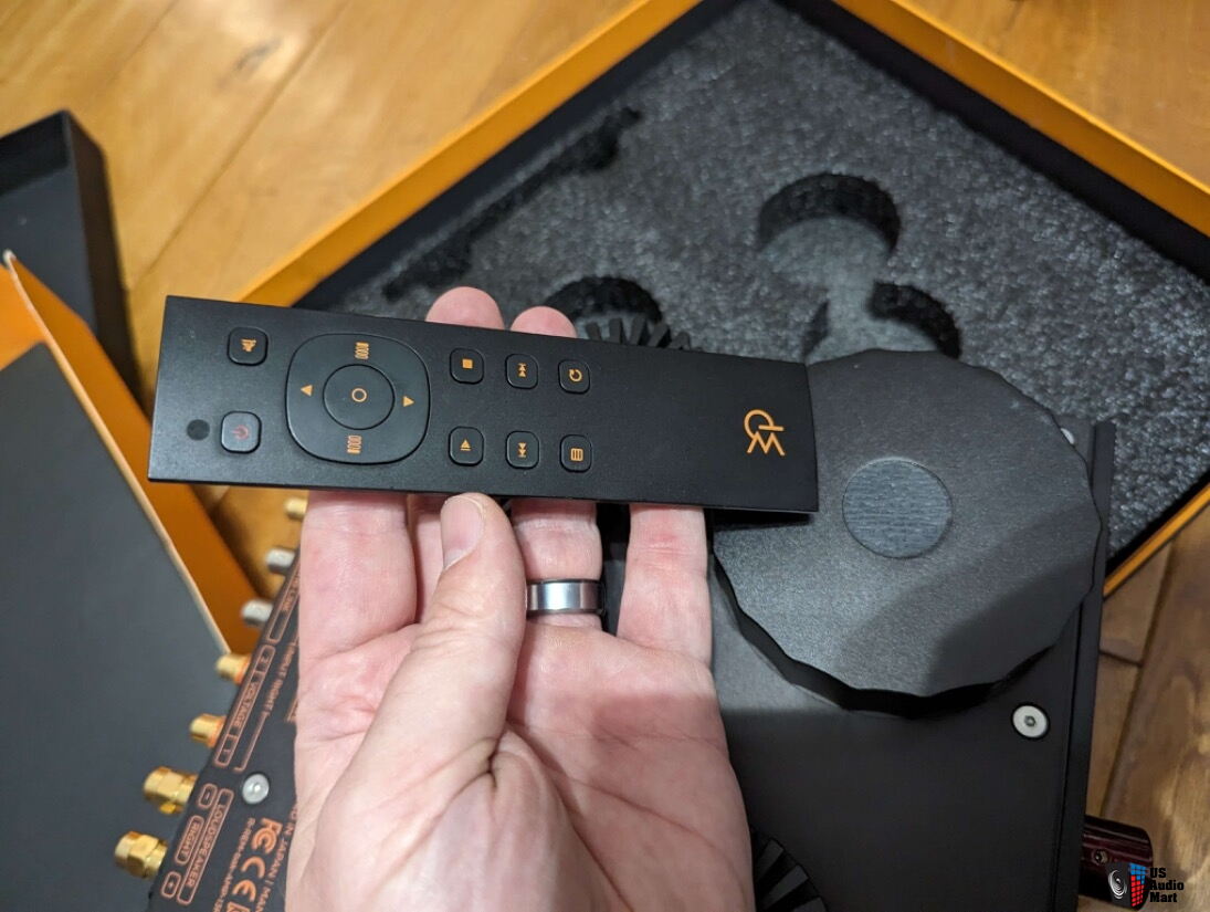 Headphone amplifier Photo #4885029 - UK Audio Mart
