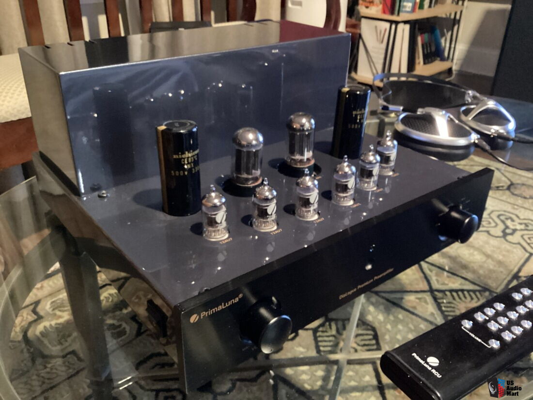PrimaLuna DiaLogue Premium Preamplifier Photo #4886321 - US Audio Mart