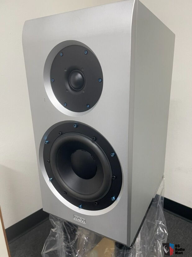 Mon Acoustic SuperMon Isobaric - Flagship bookshelf speakers (B-stock ...