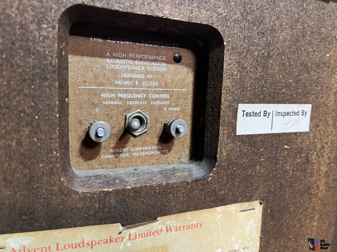 Advent Loudspeaker, one pair is in immaculate condition Photo #4892731 ...