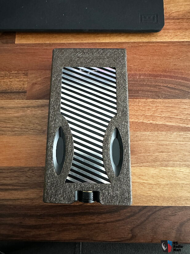 Cayin C9 Portable Amp with Case/Extra Battery Pack For Sale - UK Audio Mart