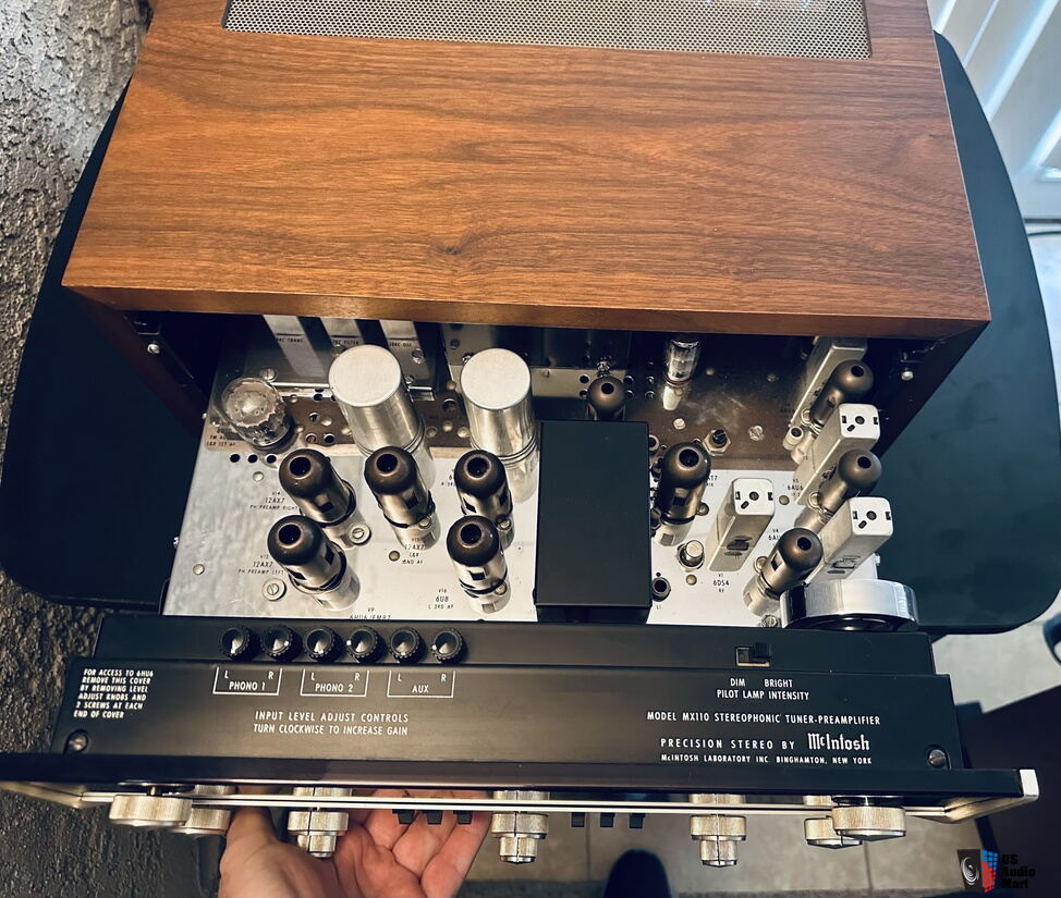 McIntosh MX110-Z preamp tuner with wood cabinet etc Photo #4896219 - US ...