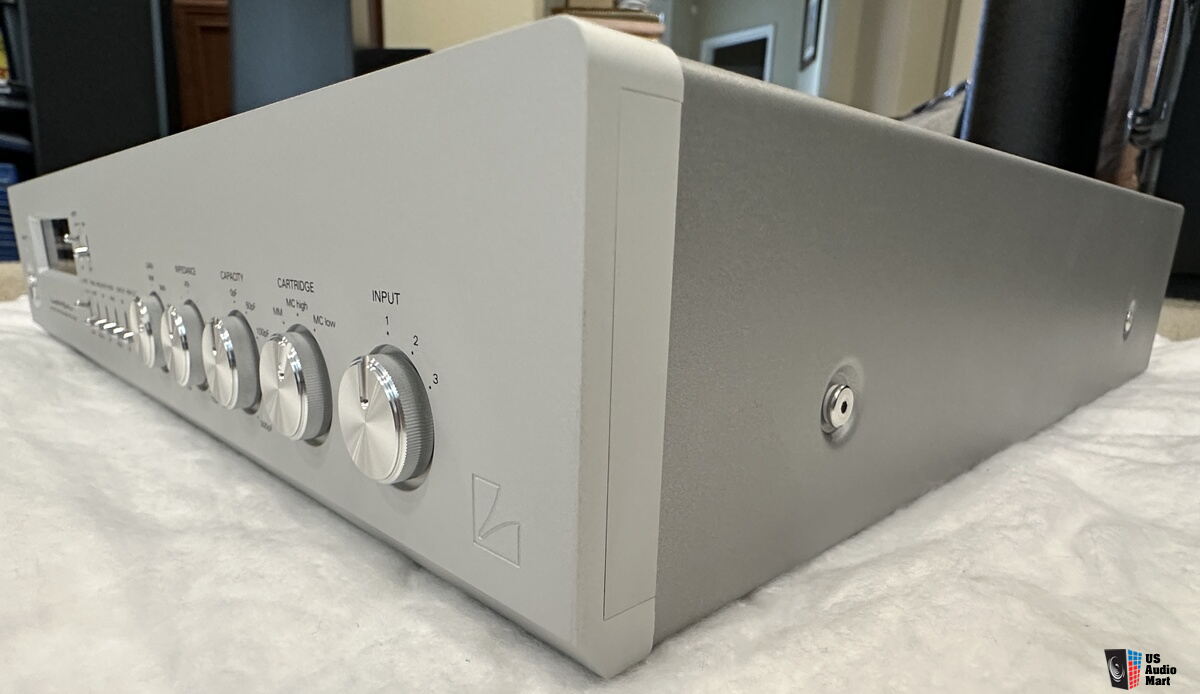 Luxman EQ-500 phono preamplifier Photo #4909492 - US Audio Mart