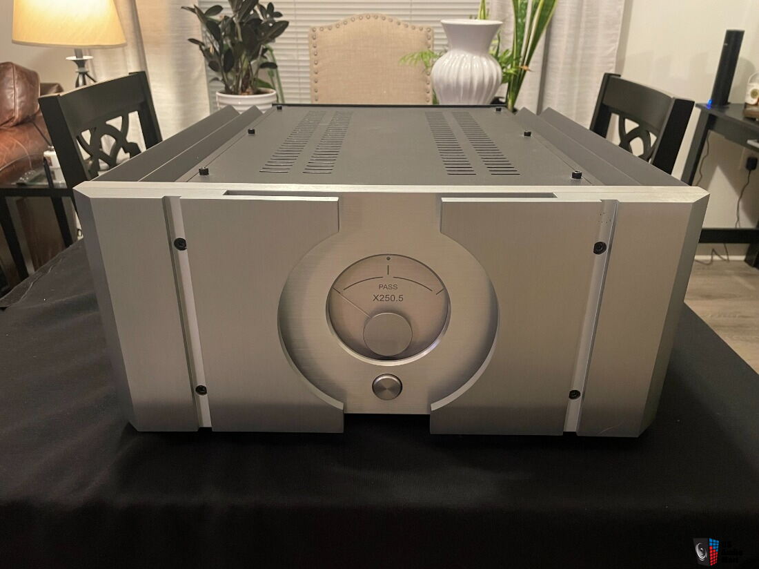 Pass Labs X-250.5 Amplifier Photo #4914404 - US Audio Mart