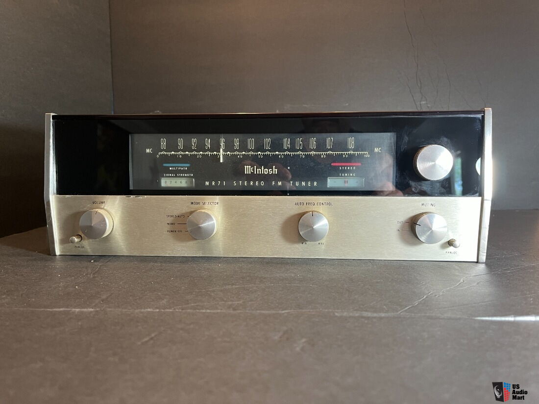 McIntosh MR71 Tube Tuner in Walnut Panloc Case Photo #4918572 - US ...