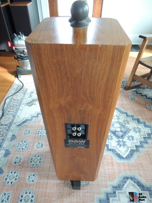 B&W 804 Matrix speaker in Walnut. 1 ONLY!!! Photo #4919430 - US Audio Mart
