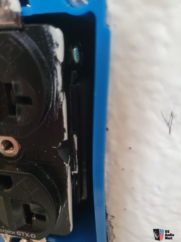2 Furutech GTX-DR - rodium outlets For Sale - US Audio Mart
