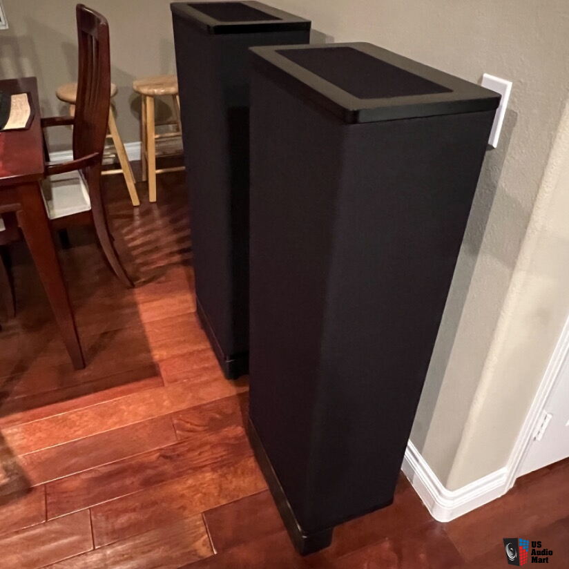 Vandersteen 2Ce 3-way floorstanding home speakers with stands Photo ...