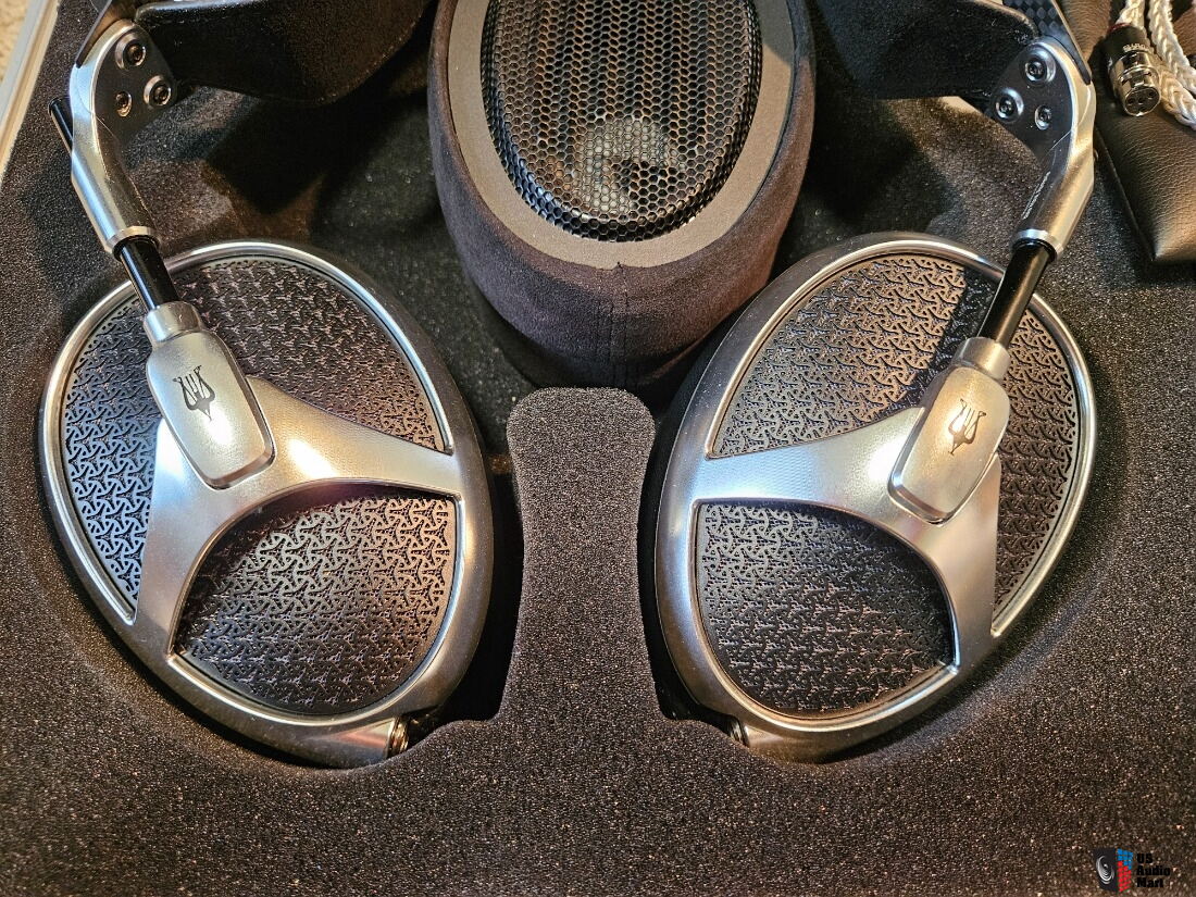 MEZE Elite - with extra Silver Premium PCUHD Cable - Really Like New ...