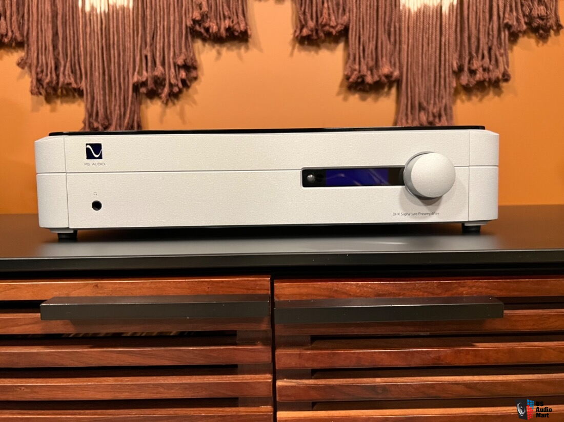 PS Audio BHK Signature Preamp; Silver; 9/10; Remote, OBM $3200 Photo ...