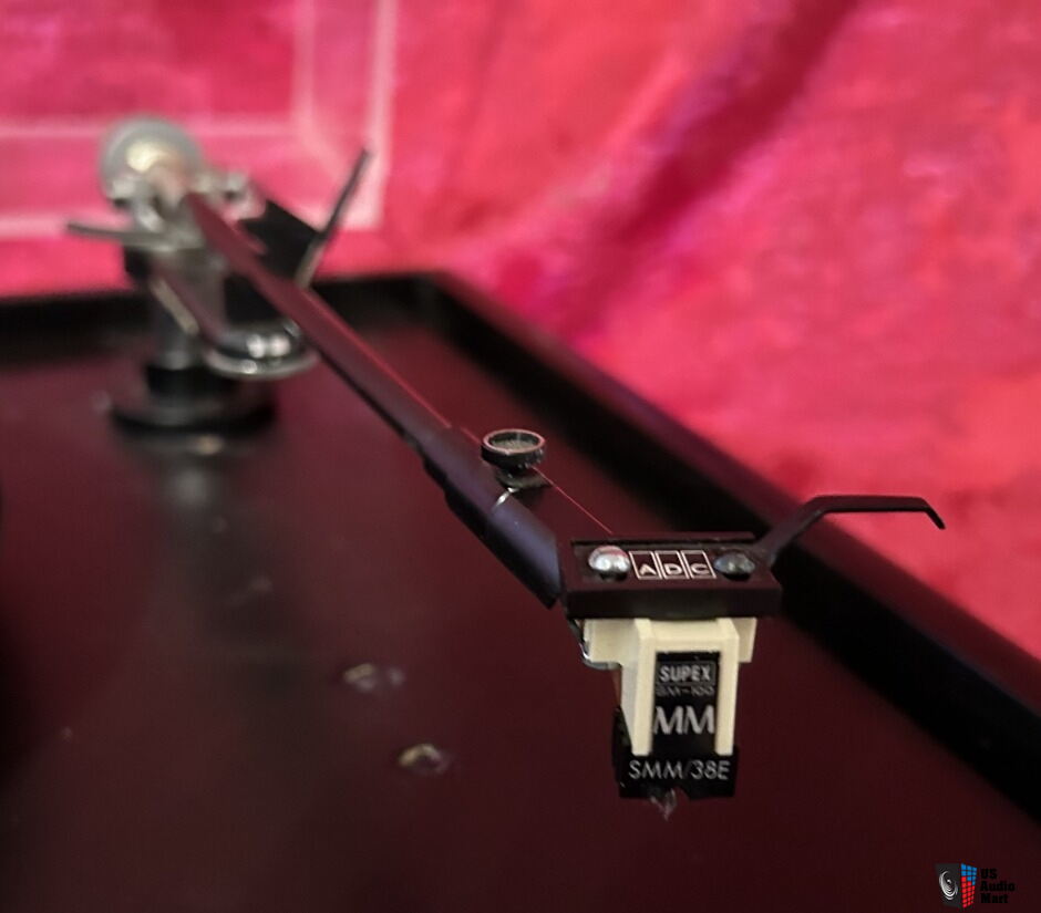VPI stereo turntable, ADC Carbon Fiber Arm, Supex Cartridge- Pick up ...
