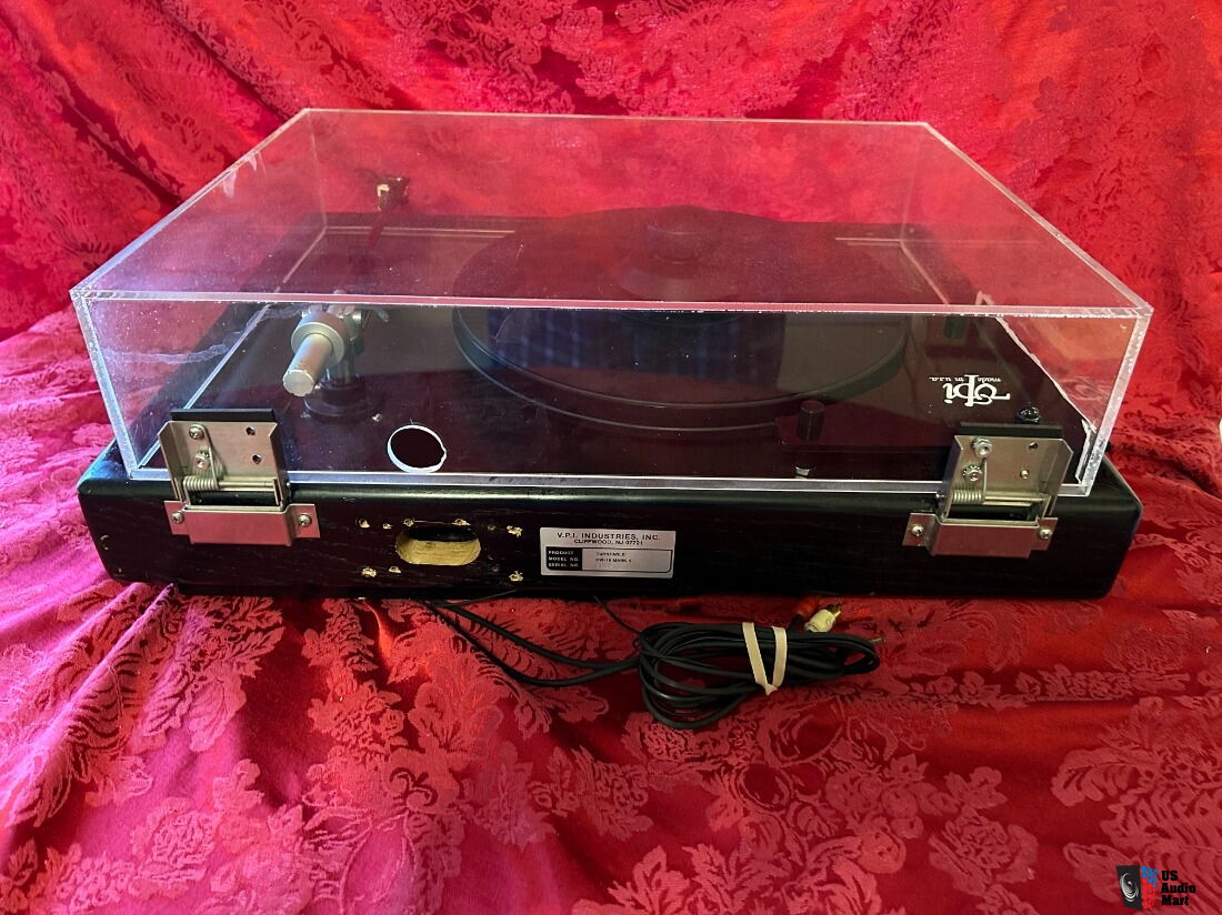 VPI stereo turntable, ADC Carbon Fiber Arm, Supex Cartridge- Pick up only
