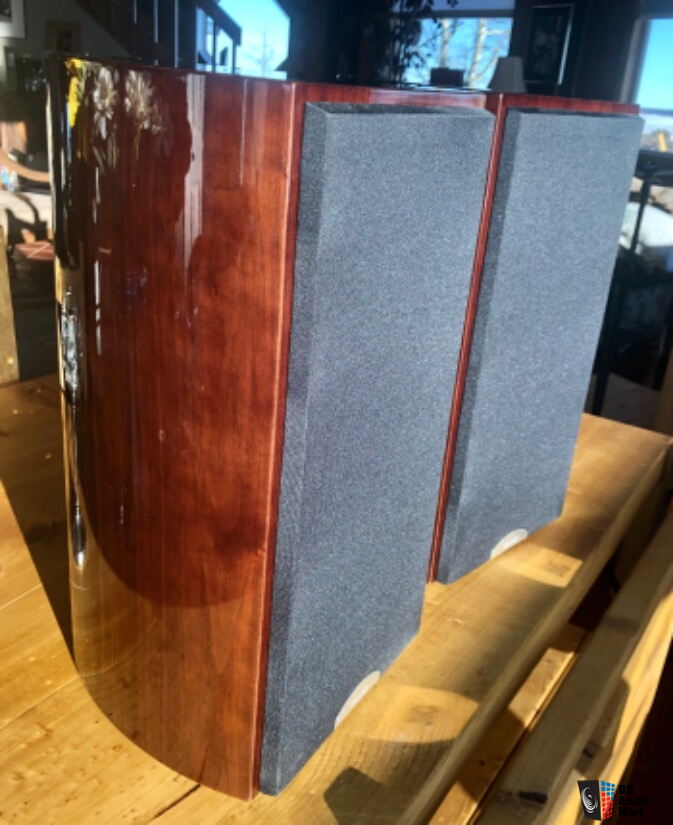 Tannoy DEFINITION SERIES DC-8 (pristine) Photo #4938953 - UK Audio Mart
