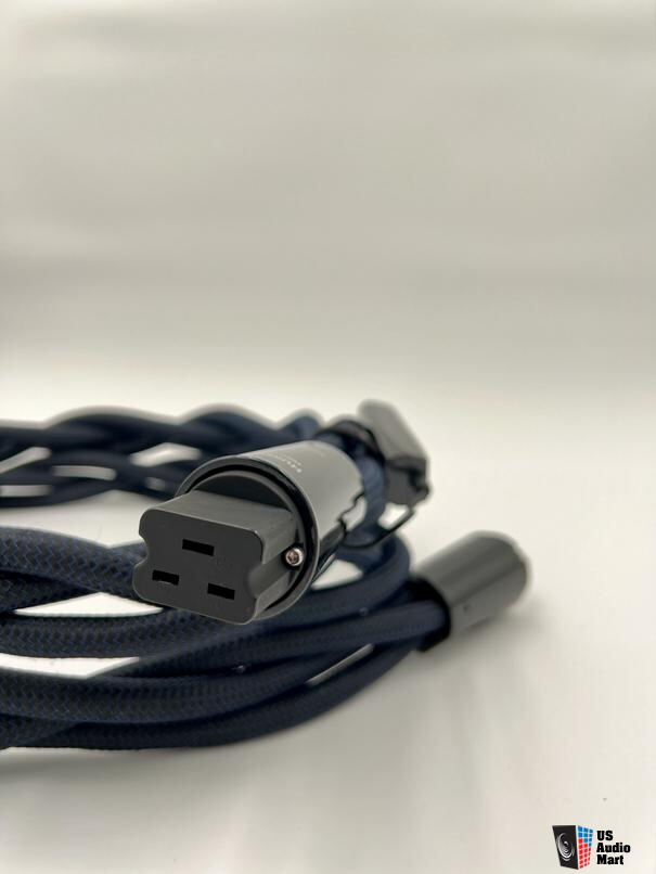 AudioQuest High Current Hurricane Power Cord 2 meter 20 amp Braided cords