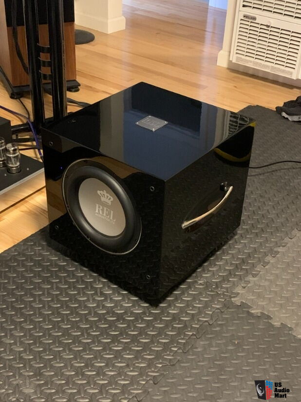 REL S510 Piano Black Subwoofer Single, 1 remaining Photo #4558022 - UK ...