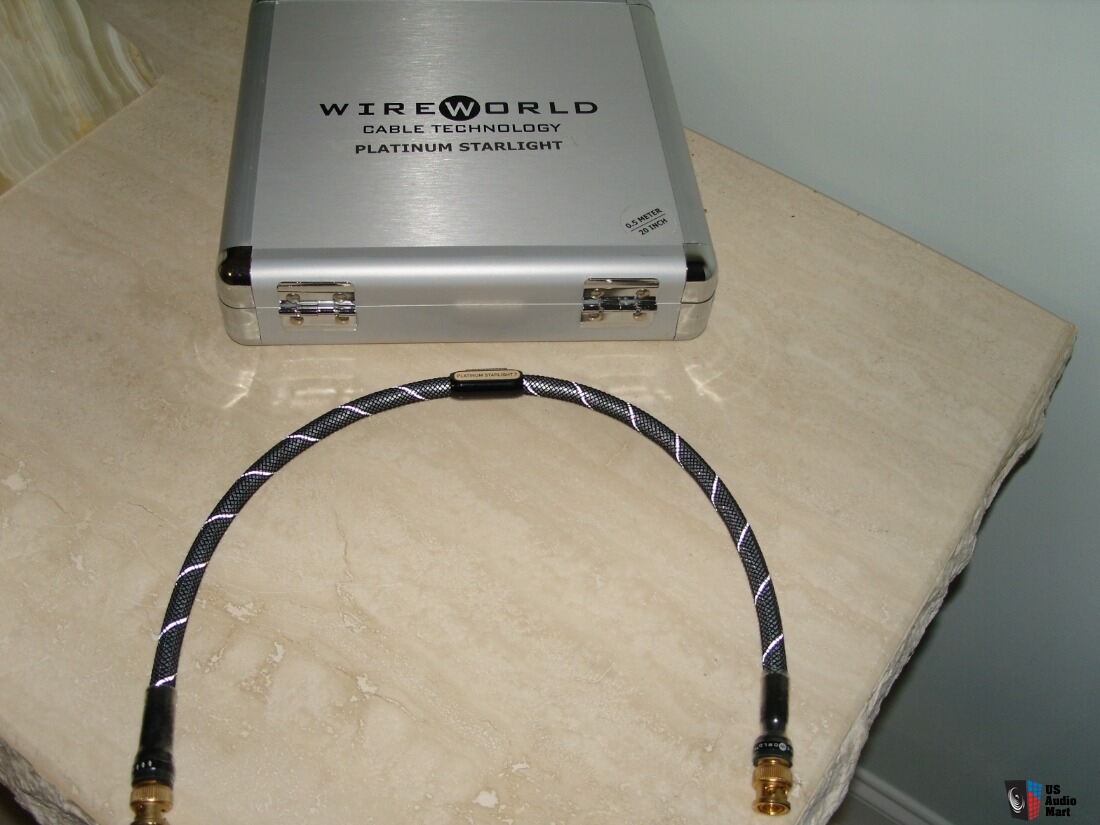 Wireworld Platinum Starlight #7 Digital Audio Cable in .5 M BNC to BNC