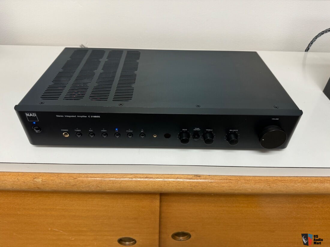NAD C316BEE V2 integrated amp, 2024 model w/ phono stage, like new ...