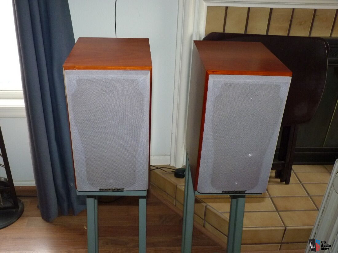Opera Consonance Eric 1 speakers w/ oem stands Photo #4967419 - US ...