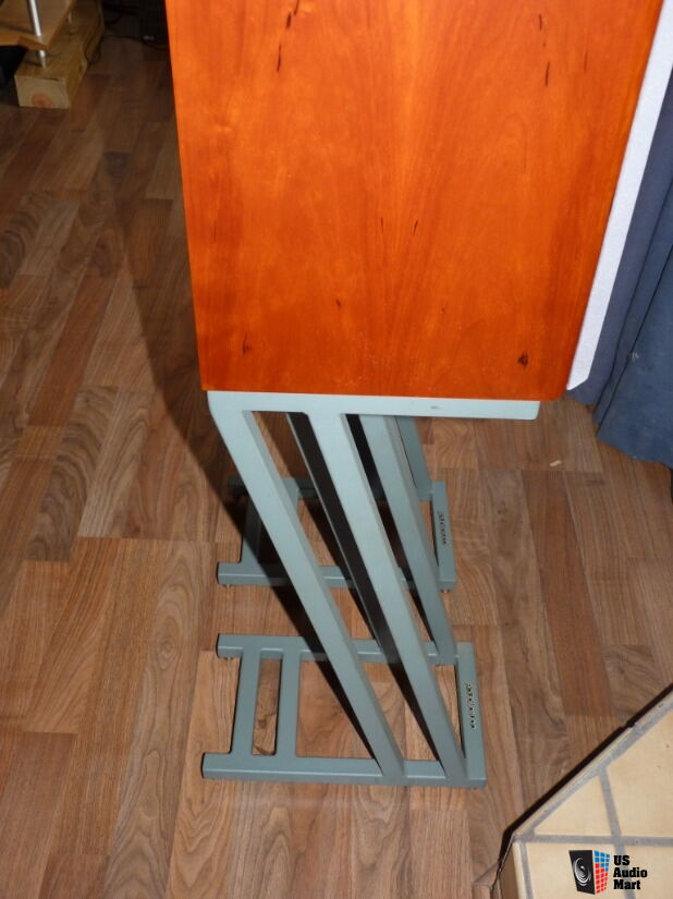 Opera Consonance Eric 1 speakers w/ oem stands Photo #4967418 - US ...