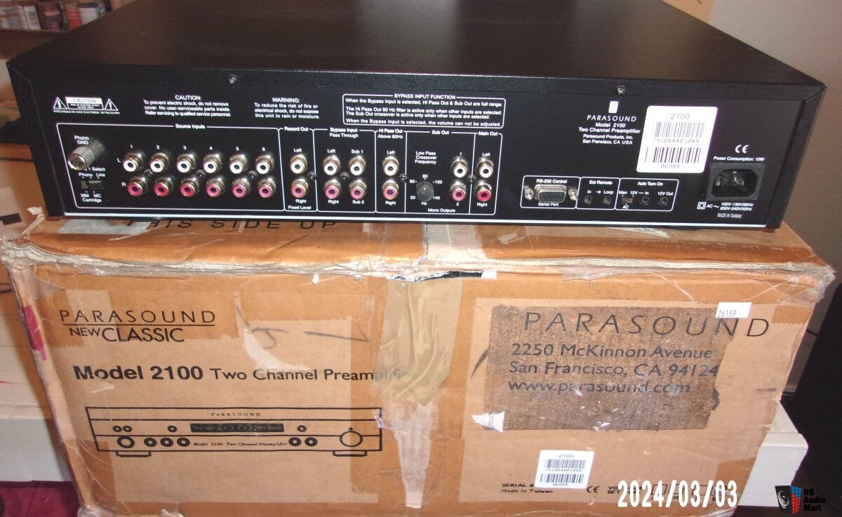 Parasound New Classics 2100 Pre Amp Photo #4970919 - US Audio Mart