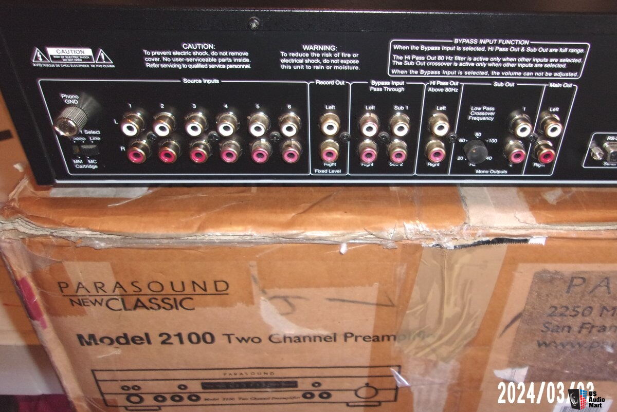 Parasound New Classics 2100 Pre Amp Photo #4970916 - US Audio Mart