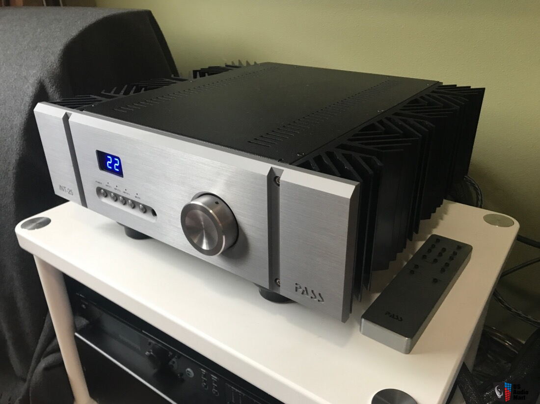 Pass Labs INT-25 Class A Integrated Amplifier Photo #4972504 - Canuck ...
