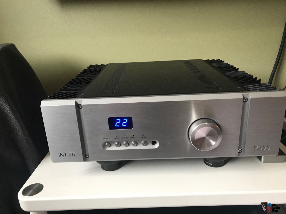 Pass Labs INT-25 Class A Integrated Amplifier Photo #4972504 - Canuck ...