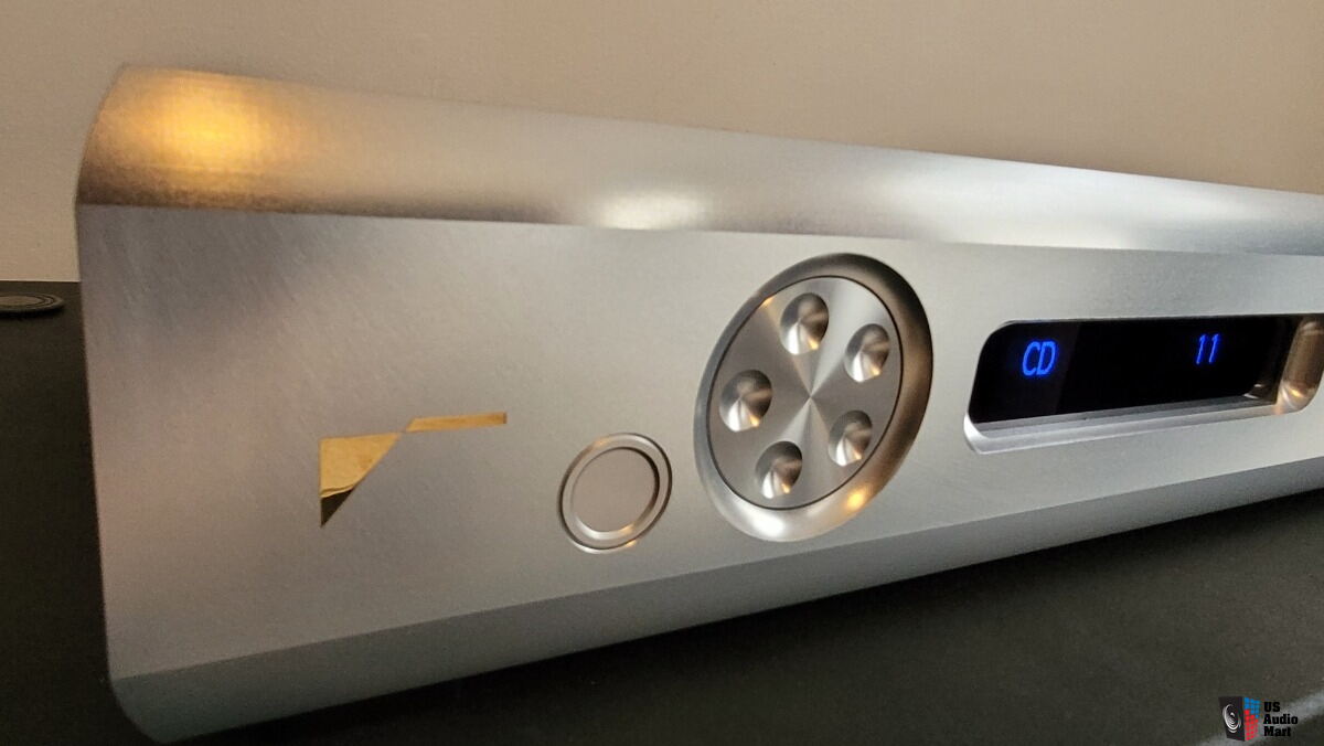 Ayre KX-R Pre-Amp w/ Cardas Cygnus XLR IC Photo #4974116 - UK Audio Mart
