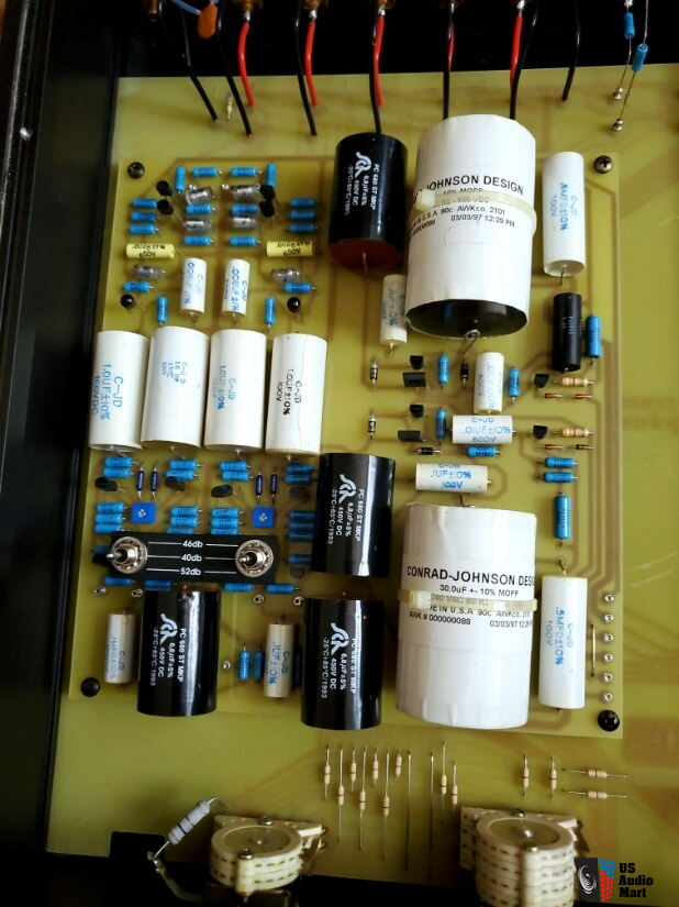 Conrad Johnson PF-2 Preamplifier with Phono Photo #4977212 - UK Audio Mart
