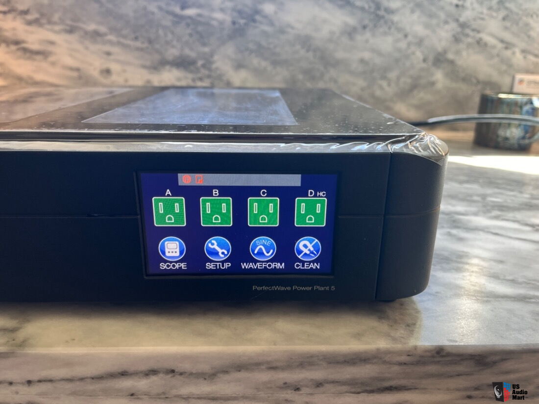 PS Audio PerfectWave Power Plant 5 Photo #4980141 - US Audio Mart