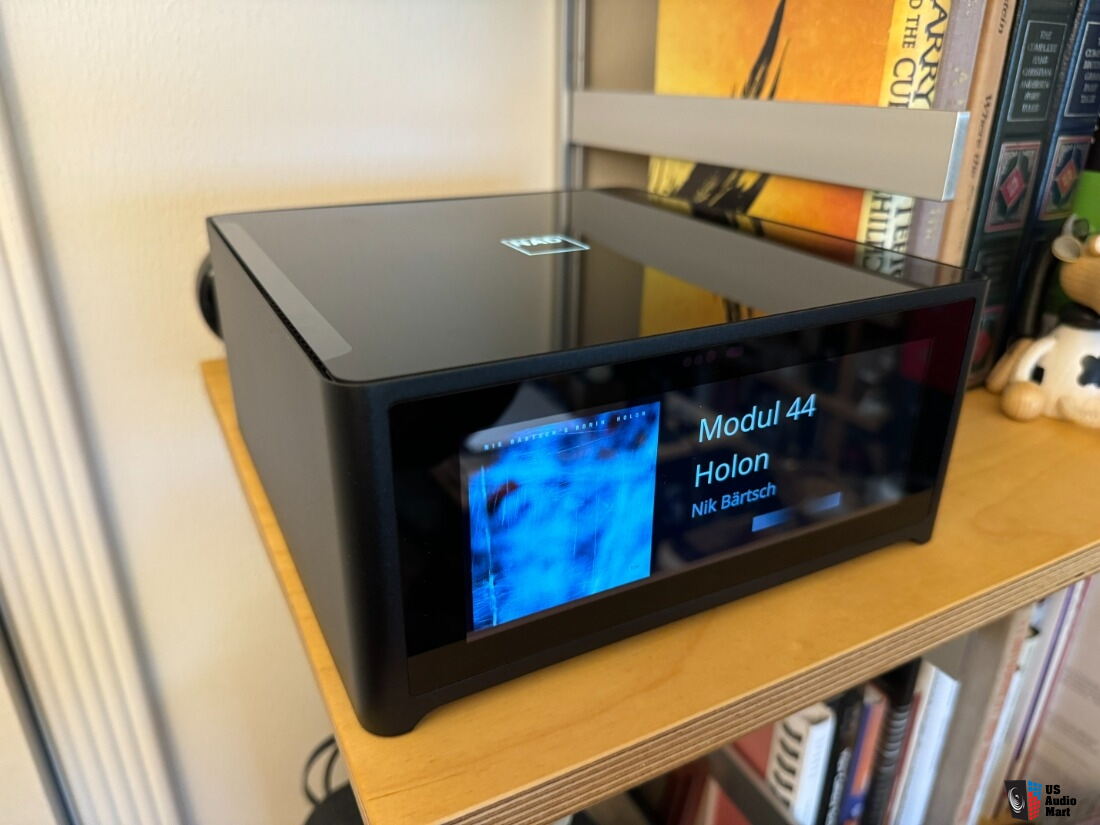 NAD M10 V1 Streaming Amplifier