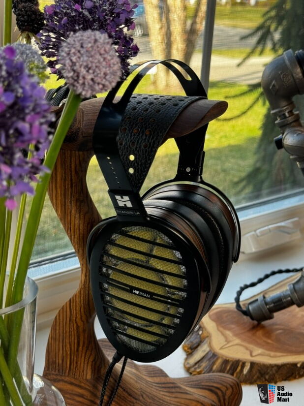 Hifiman Shangri-La Sr Headphones w/ Grumpy Goose stand Photo #4995614 ...