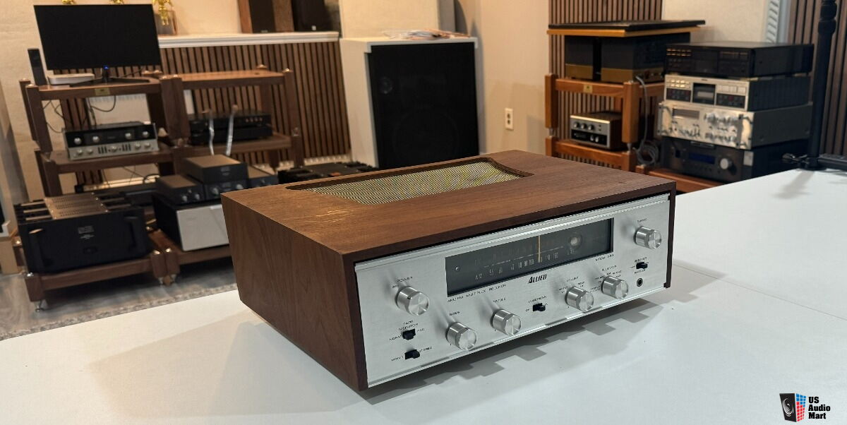 Vintage Hi-Fi Allied 333 vacuum tube stereo receiver - Wood cover Photo ...