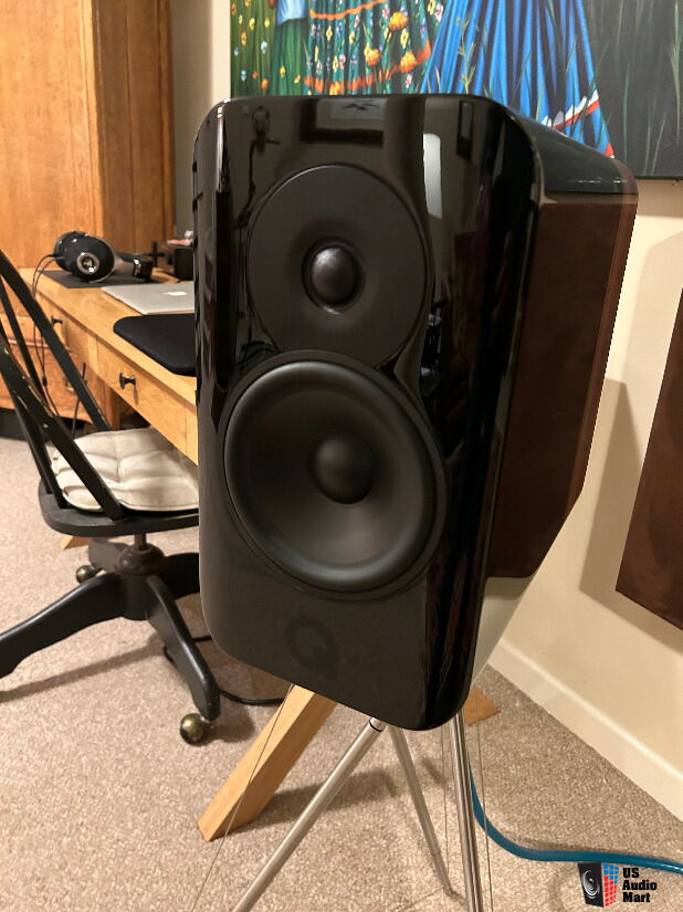 Q Acoustics Concept 300 with Stands - FREE shipping (Please read ad ...