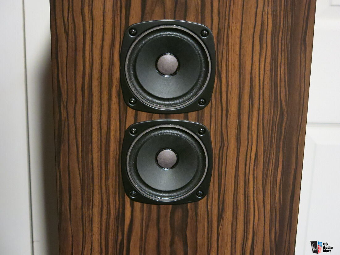 Omega Custom Outlaw 1.5 Speakers with Skylan Stands Photo #4999953 - US ...