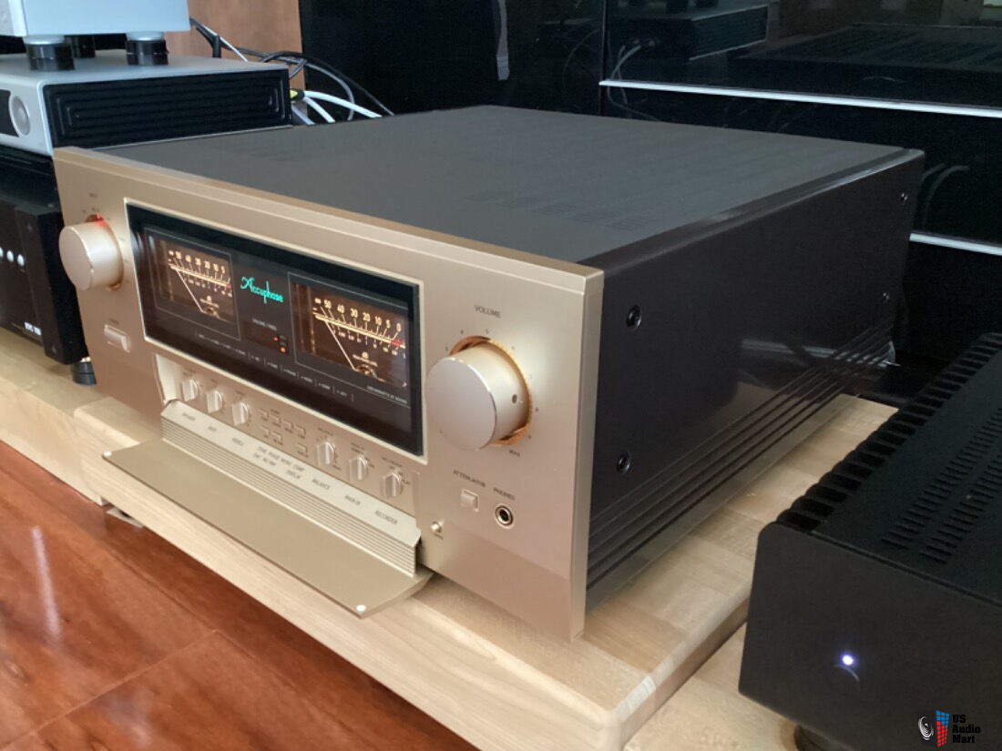 Accuphase E5000 precision integrated amplifier. 50th anniversary, top ...