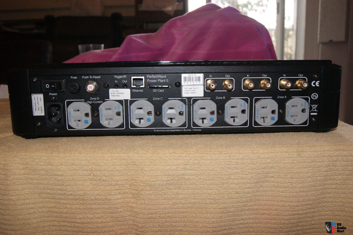 PS Audio Perfect Wave Power Plant 5 -- Powerplant P5 (Black)