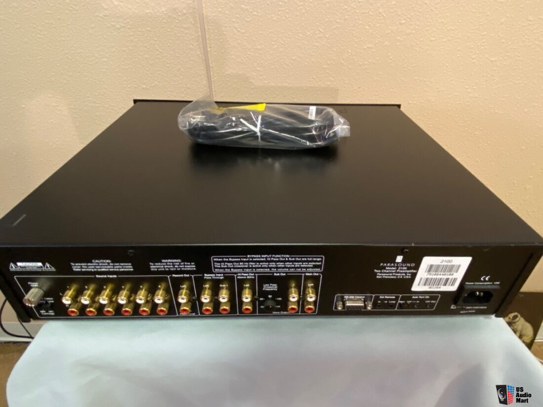 Parasound new classic 2100 preamp Photo #5012436 - US Audio Mart