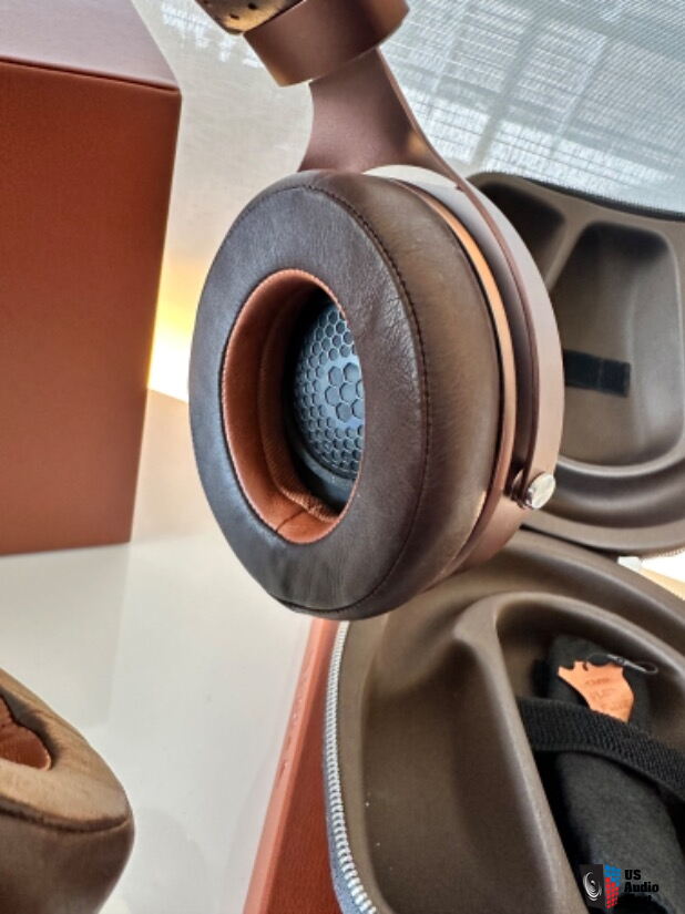 Excellent condition!!! Focal Stellia with original packaging Photo ...