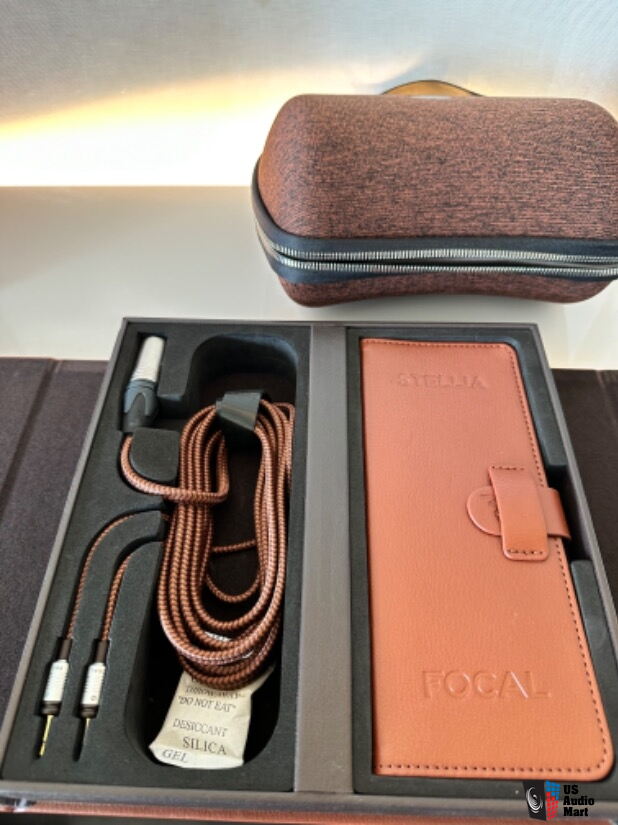 Excellent condition!!! Focal Stellia with original packaging Photo ...